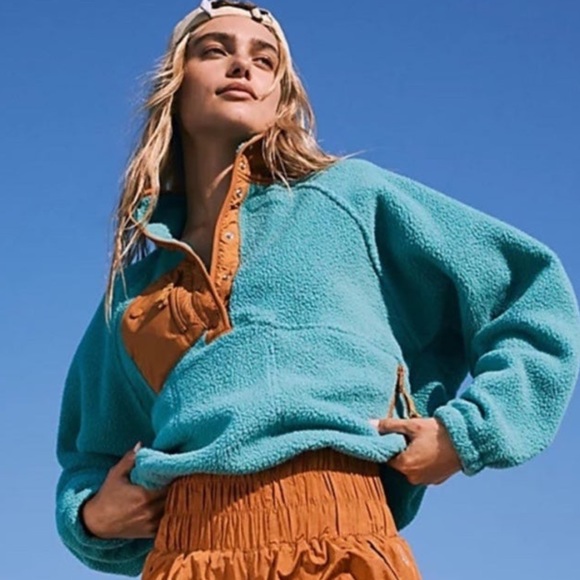 Free People | Tops | Free People Hit The Slopes Colorblock Pullover ...